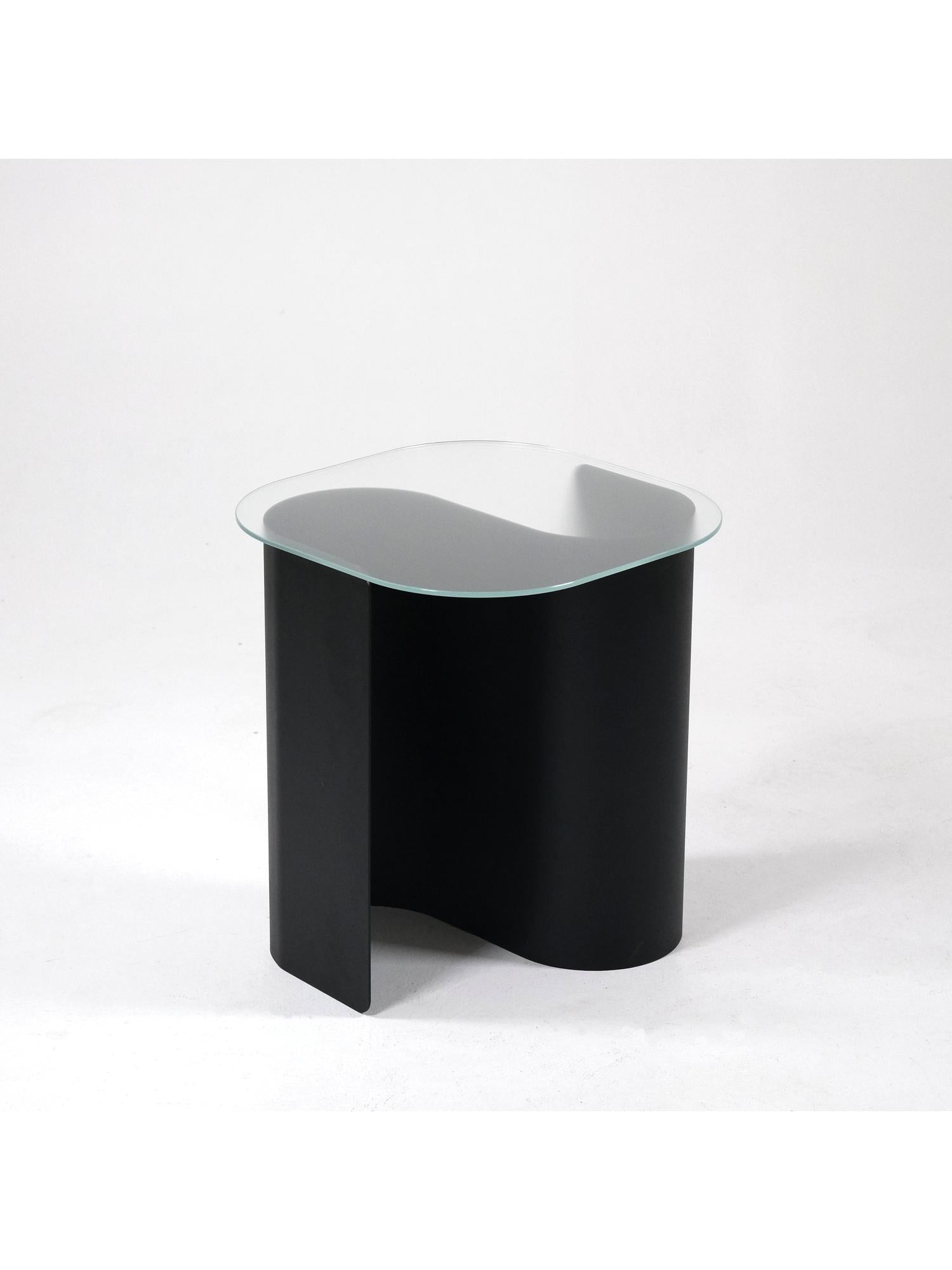 Sotil Studio - Silhouette Side Table – nowshopfun